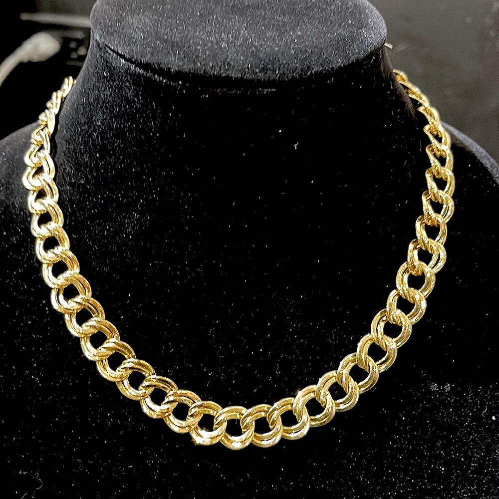Simple Classic Gold Toned Chain Necklace - Gem